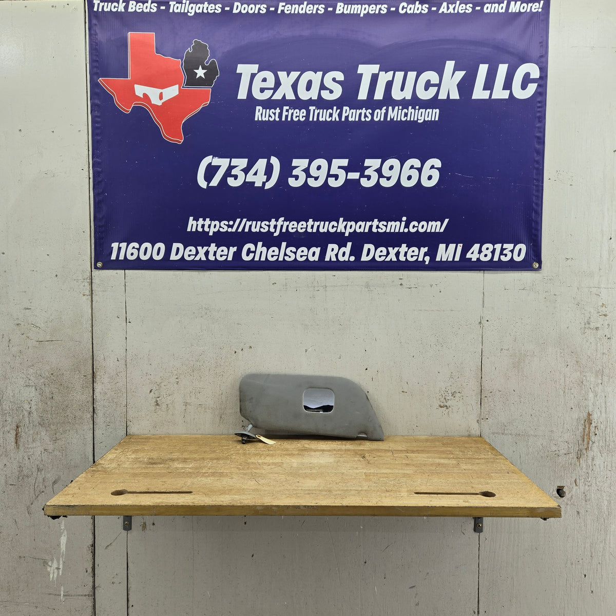 2002-2007 Ford Excursion / Super Duty Passenger Side Sun Visor W/O Lig ...