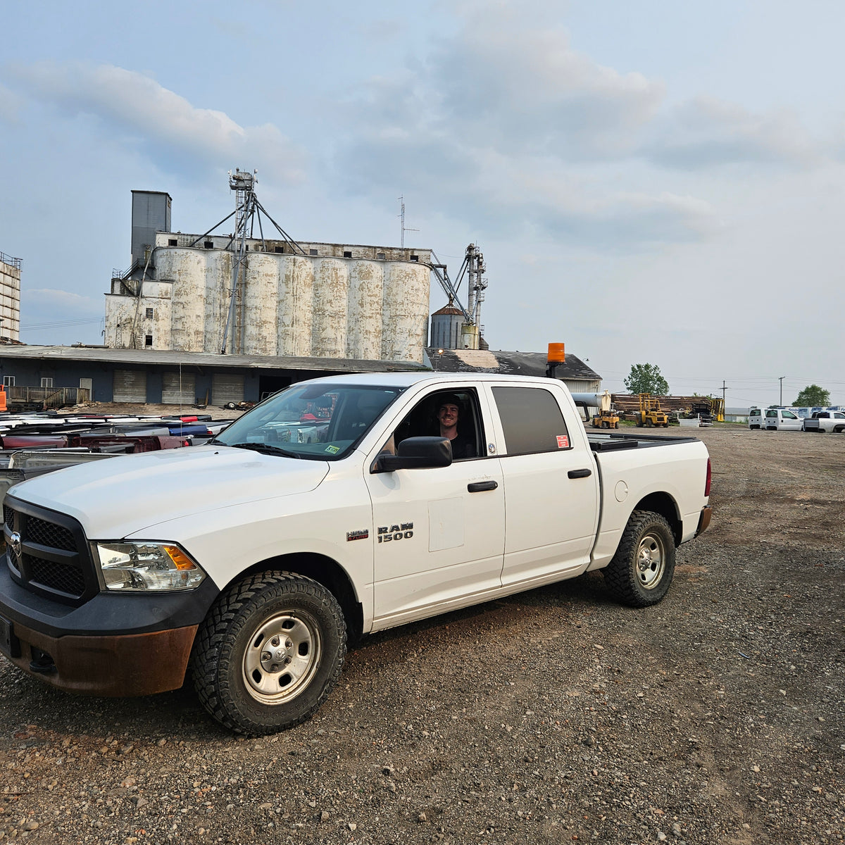 2016 Dodge Ram 4x4 1500 Crew Cab Short Bed 4th gen - FULL PART OUT ...