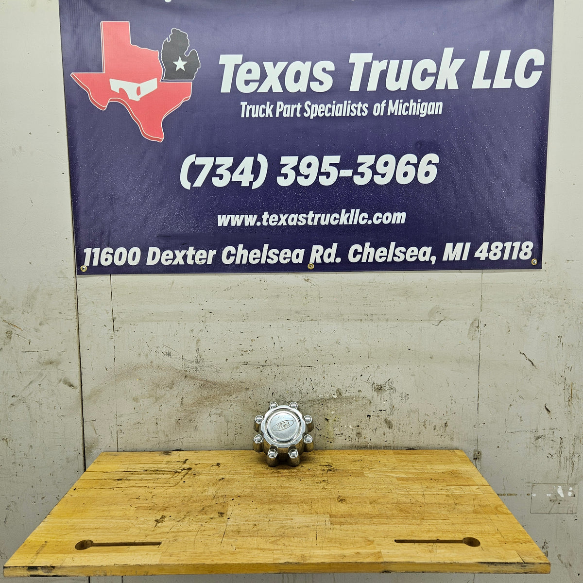1999-2007 Ford Super Duty F250 F350 Chrome Hub Cap Center Cap SRW 8 LU ...